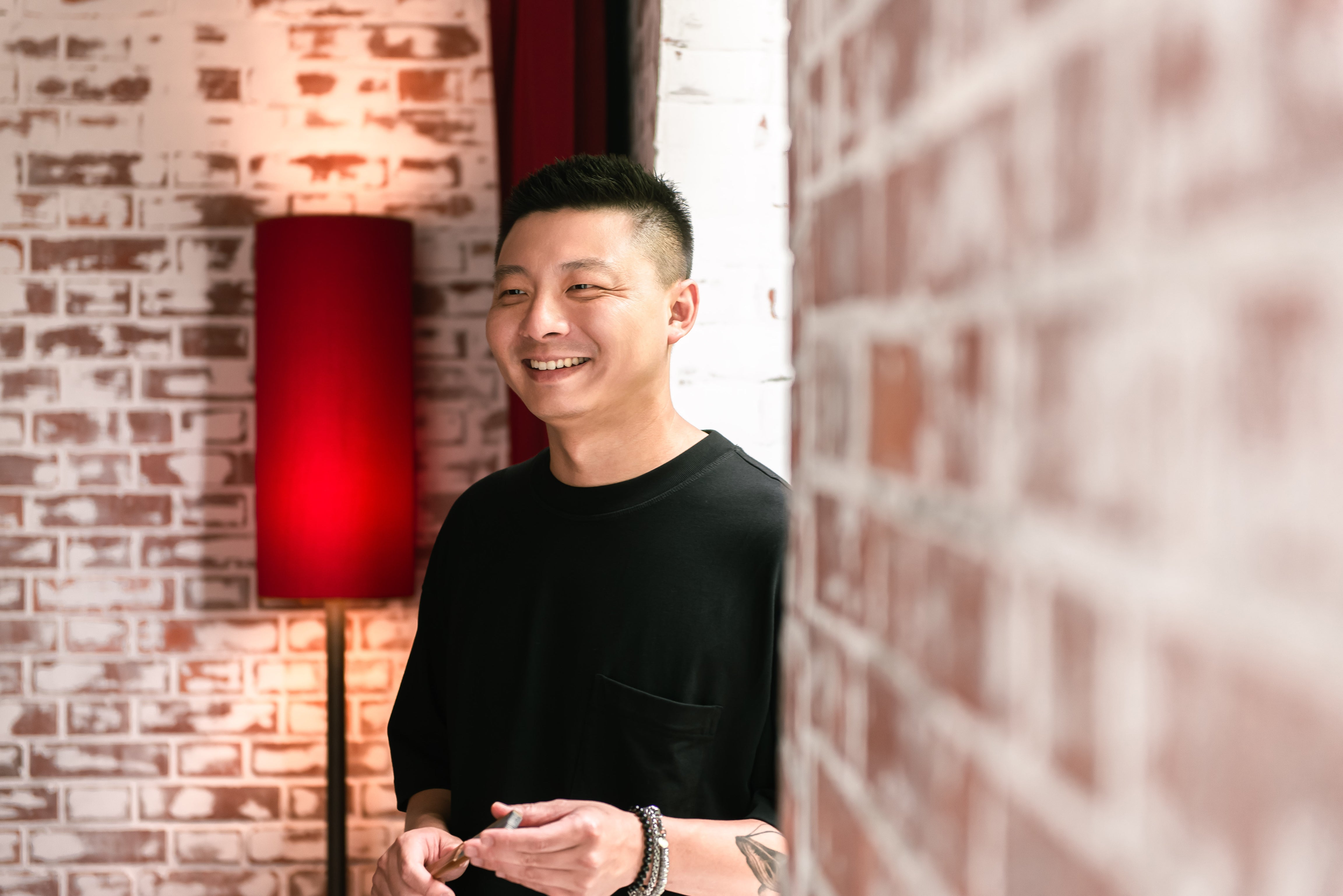 從在地到國際，JOSHUA KO 20年沙龍美學的華麗轉身！
